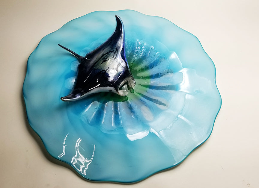 Hahalua ~ Original Glass / Wall Manta – Gupton Gallery